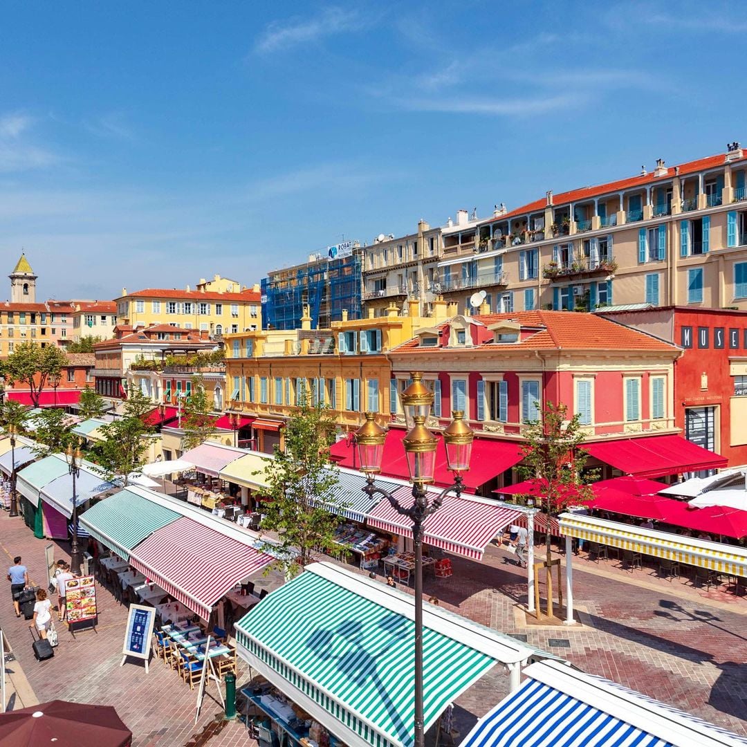 Visit Promenade des Anglais - Provence and French Riviera Tour Guide