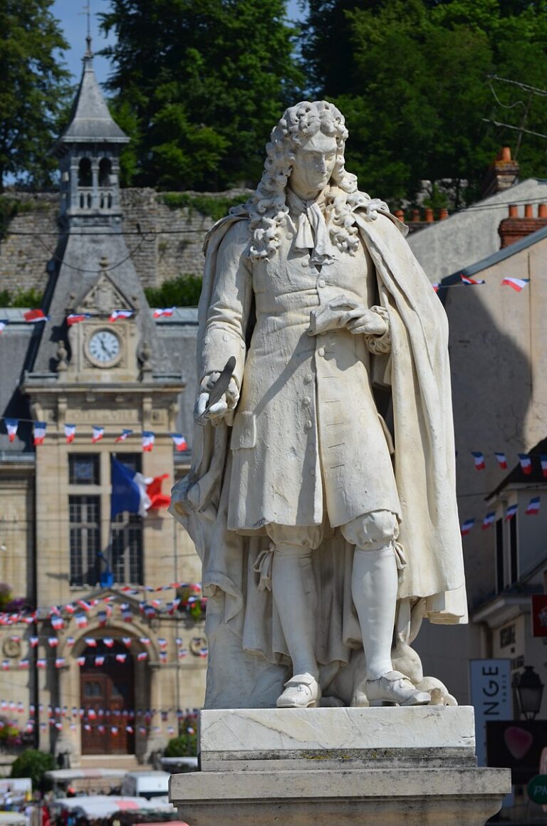 N°1 Book a Private Guide to visit Château-Thierry– France highlights ...